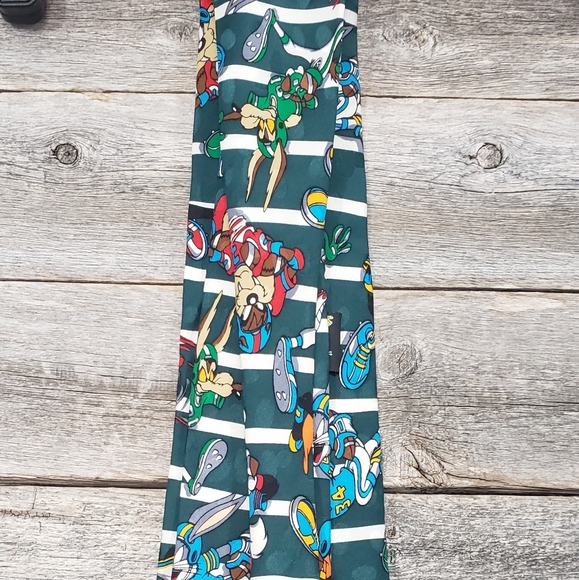 Warner Bros. | Accessories | Looney Tunes Mens Vintage 994 Football Tie ...